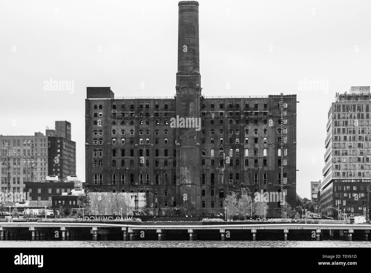 Domino park new york Black and White Stock Photos & Images - Alamy