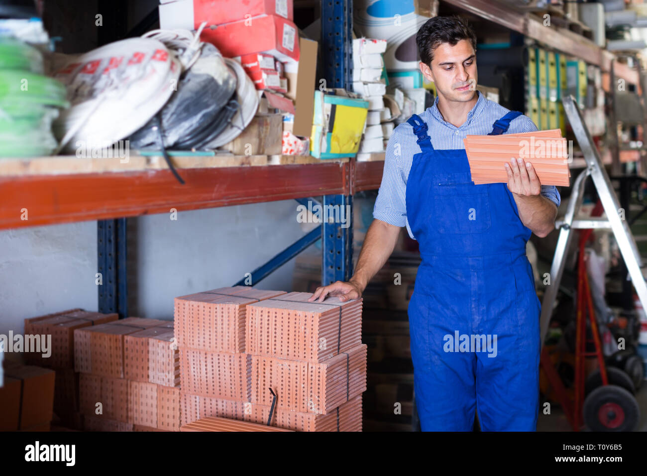 Tile racks hi-res stock photography and images - Alamy
