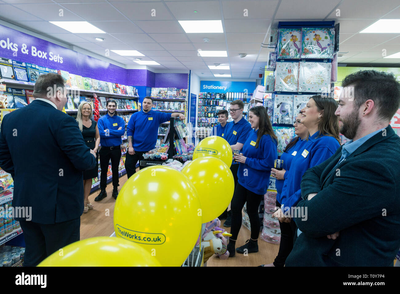 Shop staff meeting hi-res stock photography and images - Alamy
