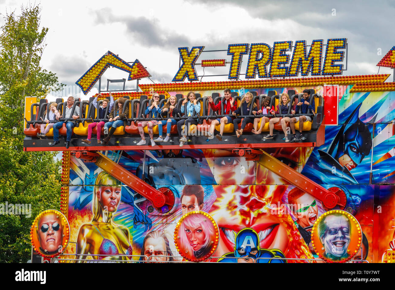 Fairground amusements hi-res stock photography and images - Alamy