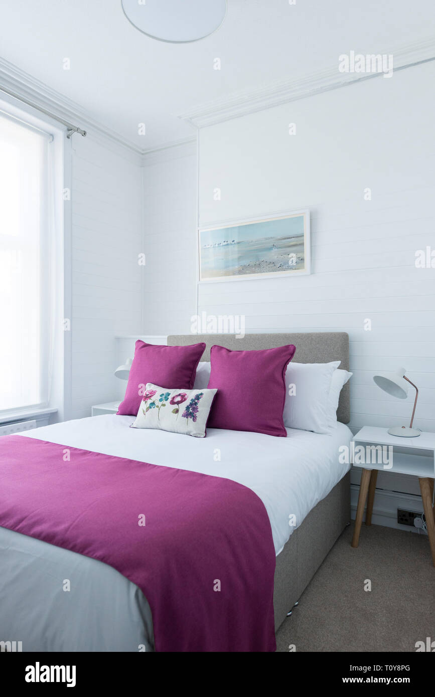 Small local hotel hi-res stock photography and images - Alamy