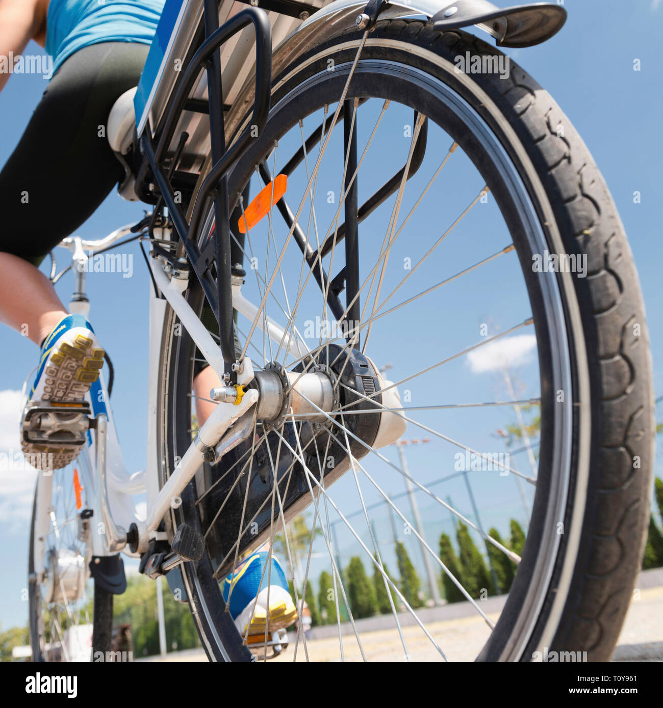 Automatic bicycle hi-res stock photography and images - Alamy