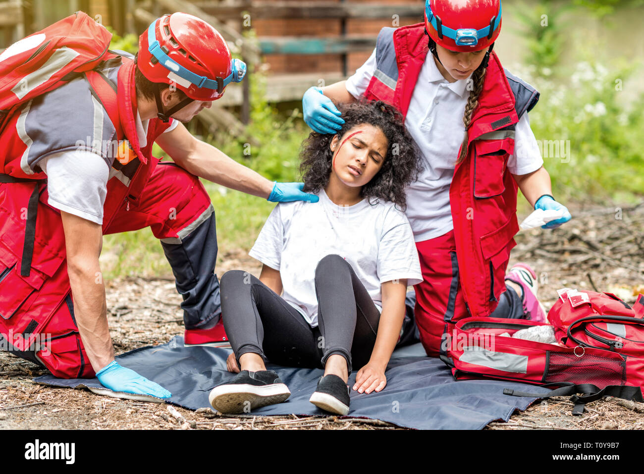 Evacuation of an injured person hi-res stock photography and images - Alamy