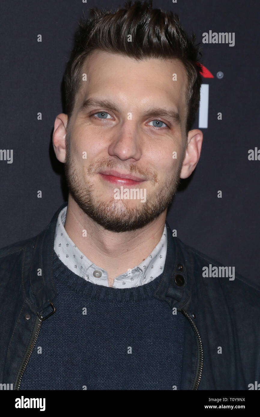 Scott Michael Foster Grec Crazy Ex Girlfriend Review: I Need Some