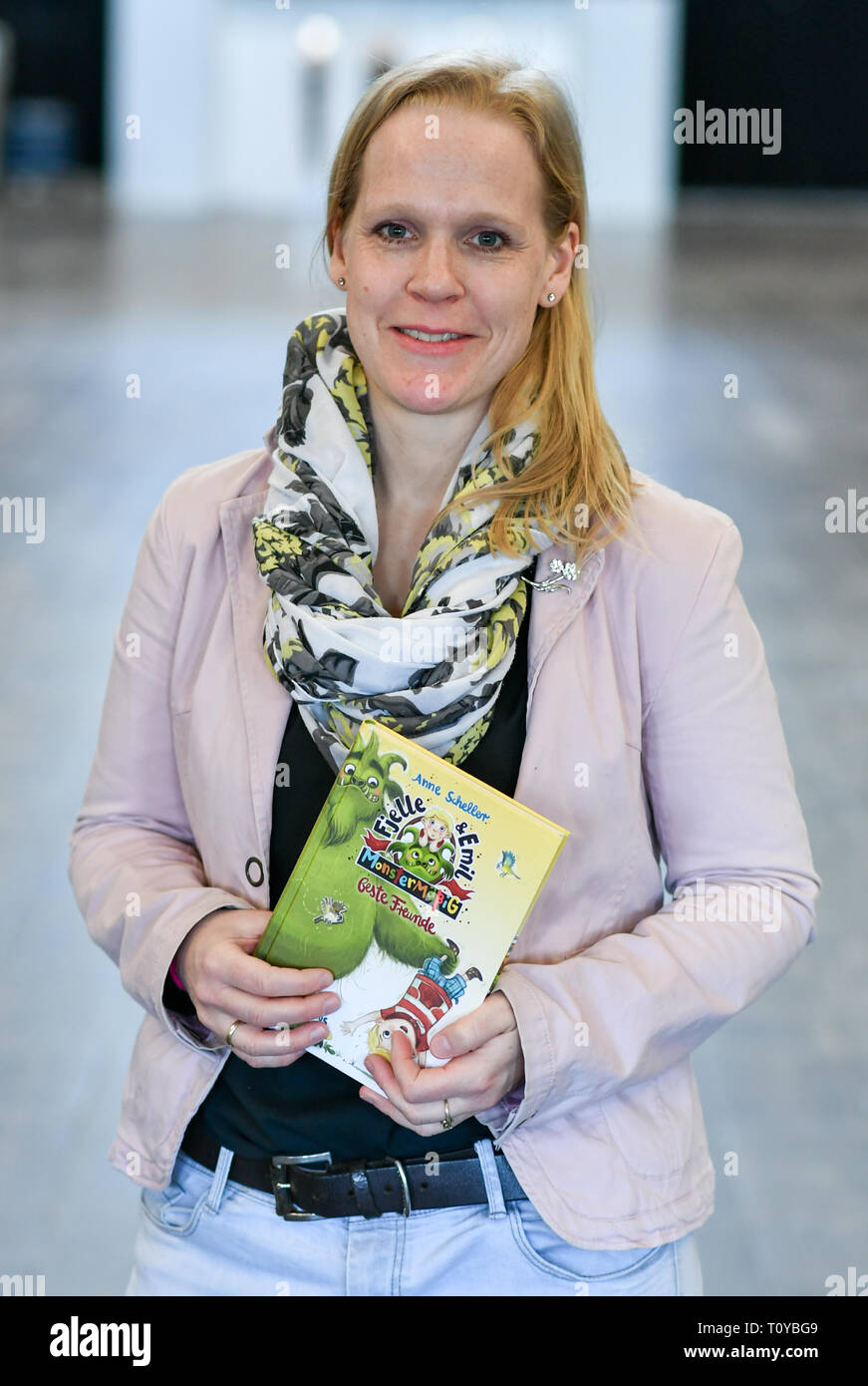 Anne scheller hi-res stock photography and images - Alamy