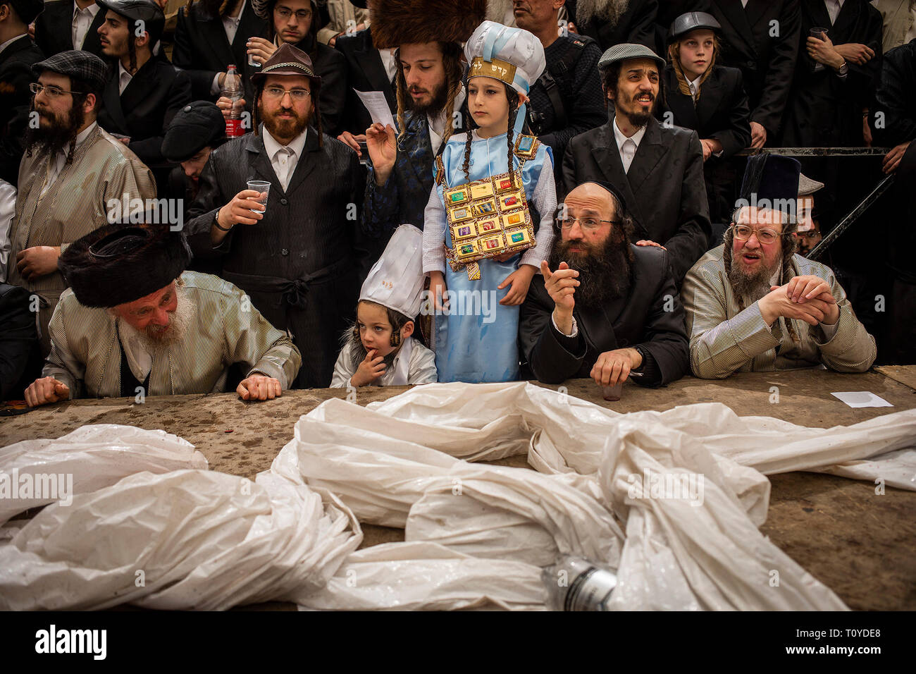 Jerusalem, Israel. 22nd Mar, 2019. Ultra-Orthodox Jews celebrate Purim ...