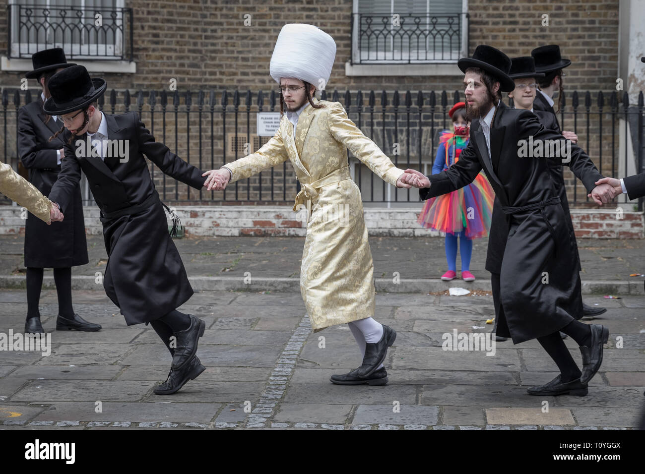 Haredi jews london hi-res stock photography and images - Alamy