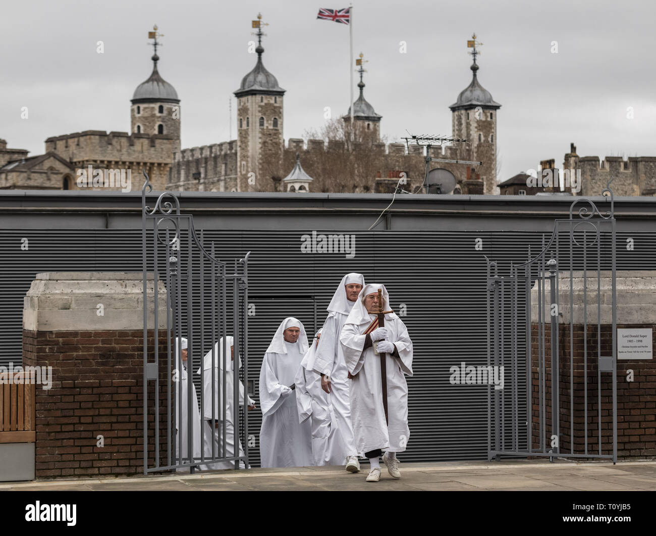 London, UK. 20th March, 2019. British Druid Order celebrates Vernal ...