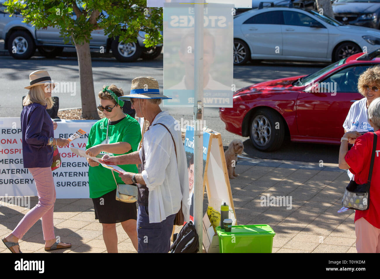 Voting booth australia 2019 hi-res stock photography and images - Alamy