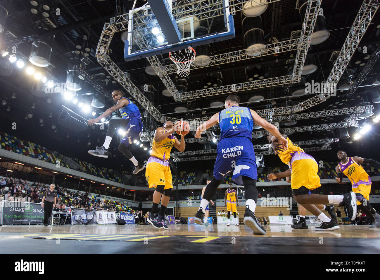 Copper Box Arena London, UK. 22nd Mar, 2019. Royals Tensions run high ...