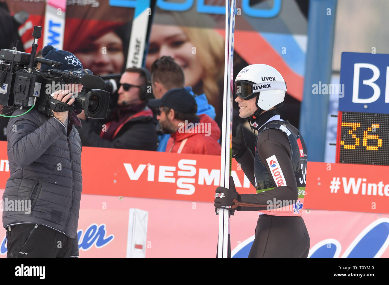 Ski jump competition hi-res stock photography and images - Alamy