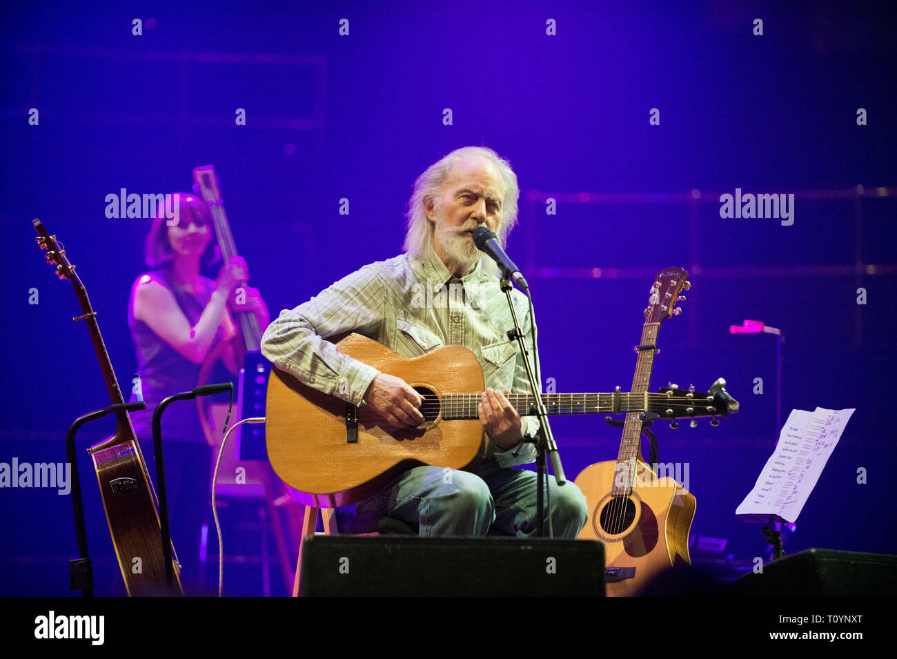 Roy harper singer hi-res stock photography and images - Alamy