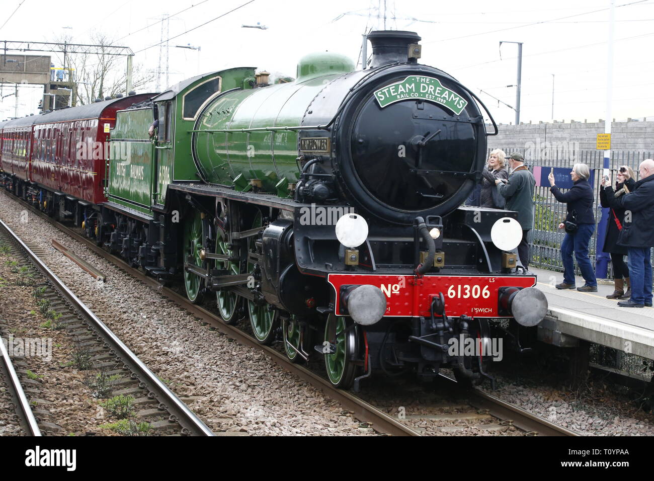 Rainham station hi-res stock photography and images - Alamy