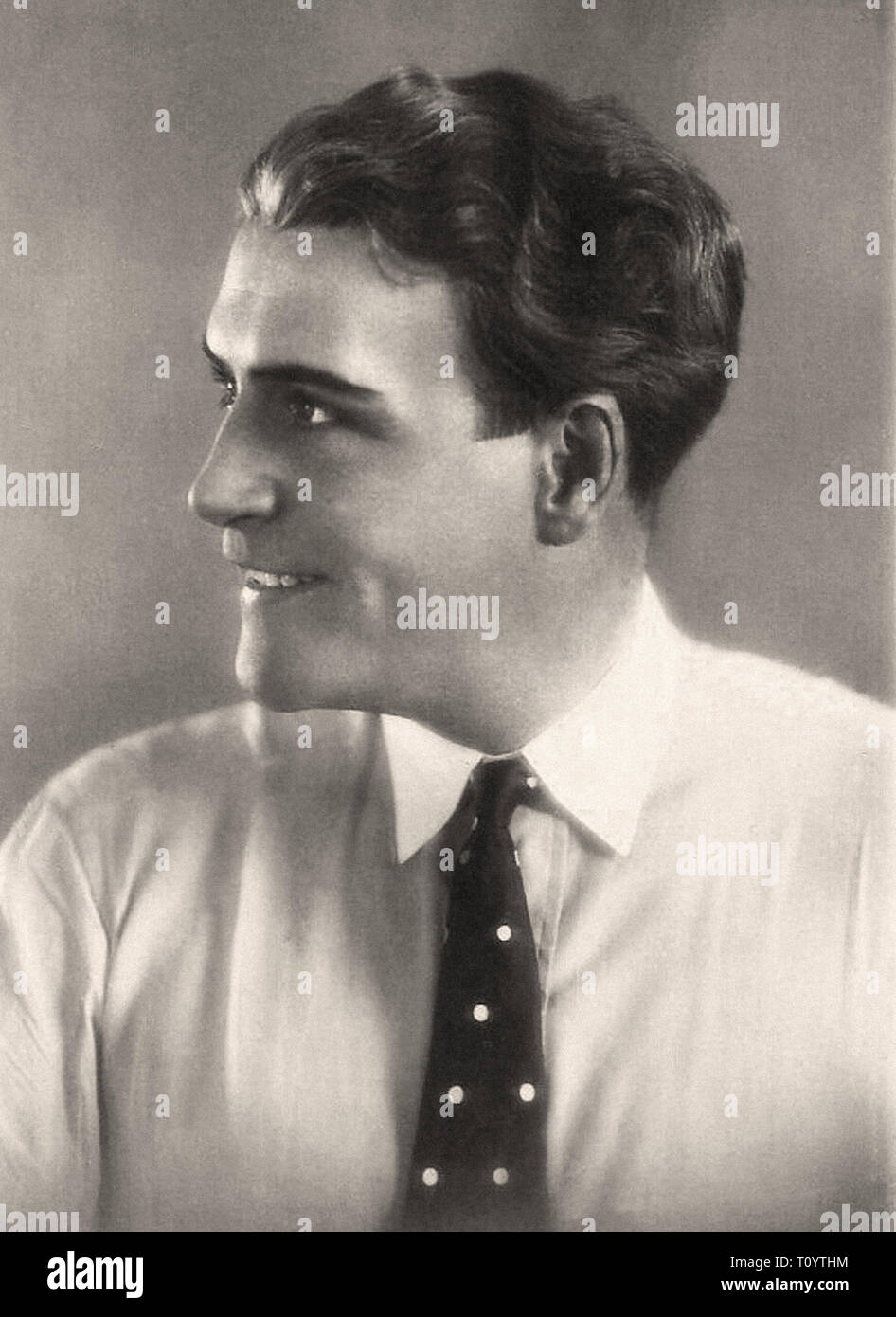 Henry stuart hi-res stock photography and images - Alamy