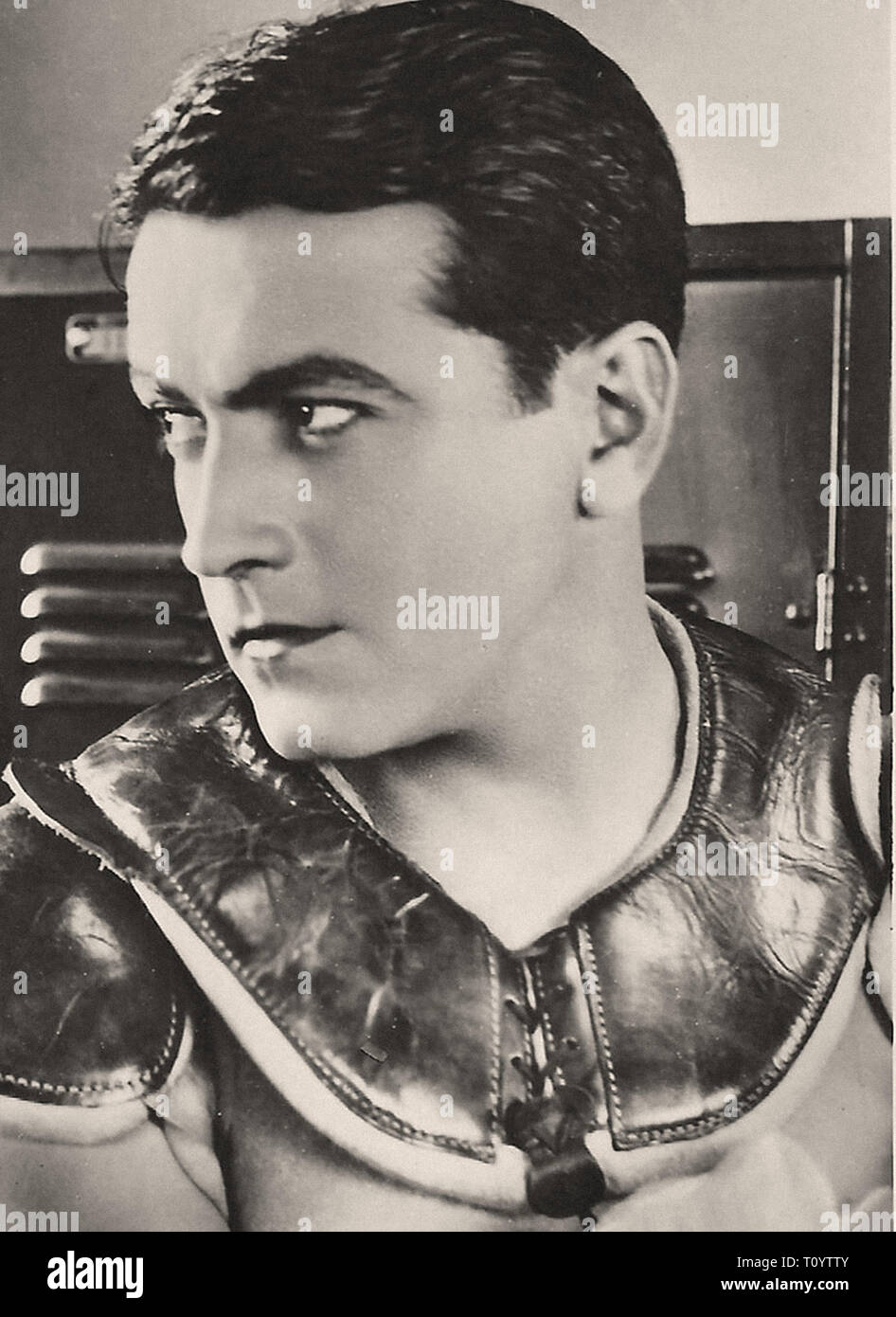 Photographic portrait of Richard Barthelmess in the Drop-Kick (1927 ...