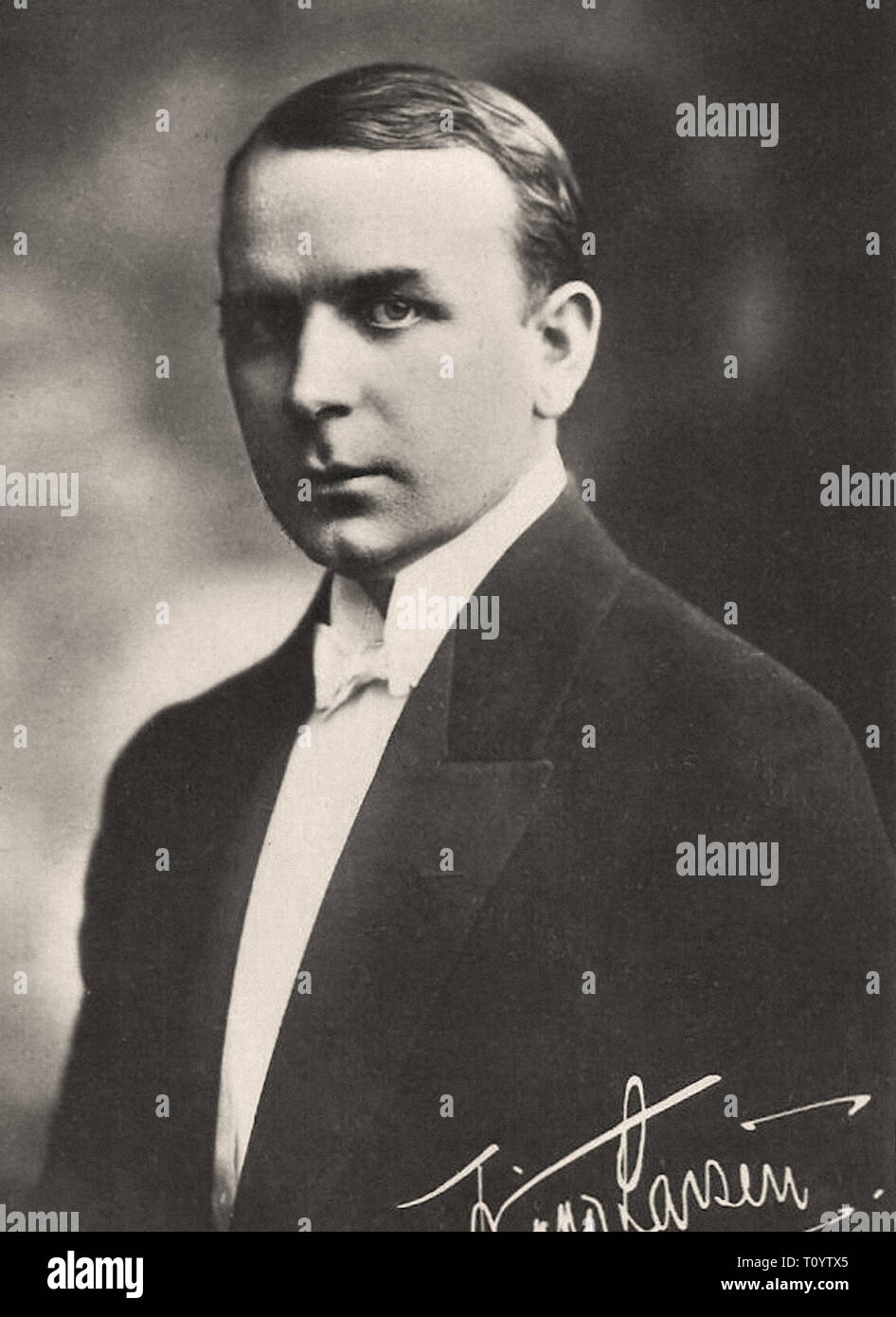 Viggo larsen hi-res stock photography and images - Alamy