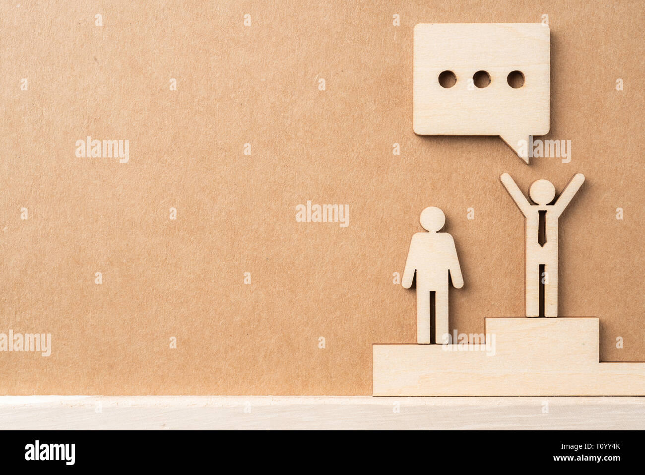 Dialog platform hi-res stock photography and images - Alamy