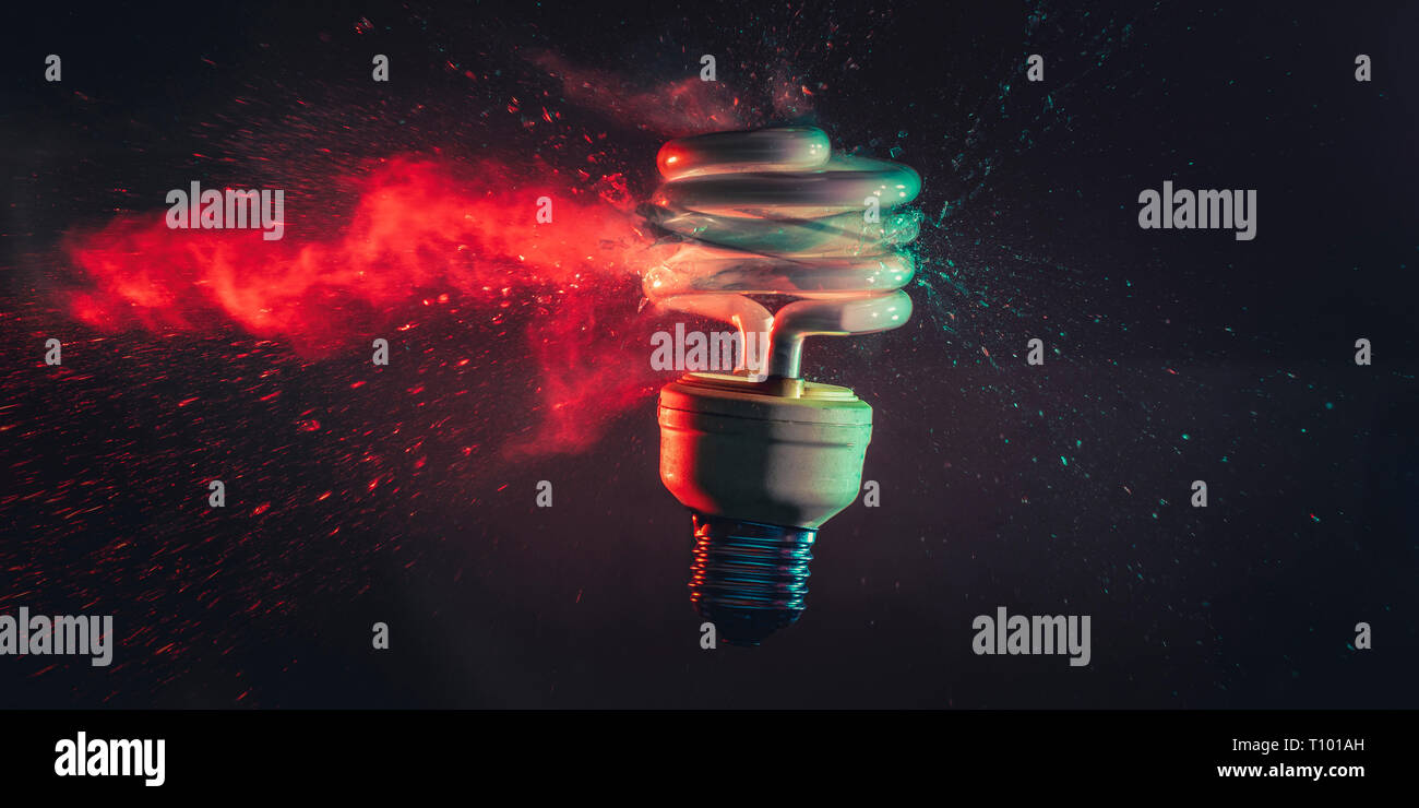 Light bulb moment hi-res stock photography and images - Alamy