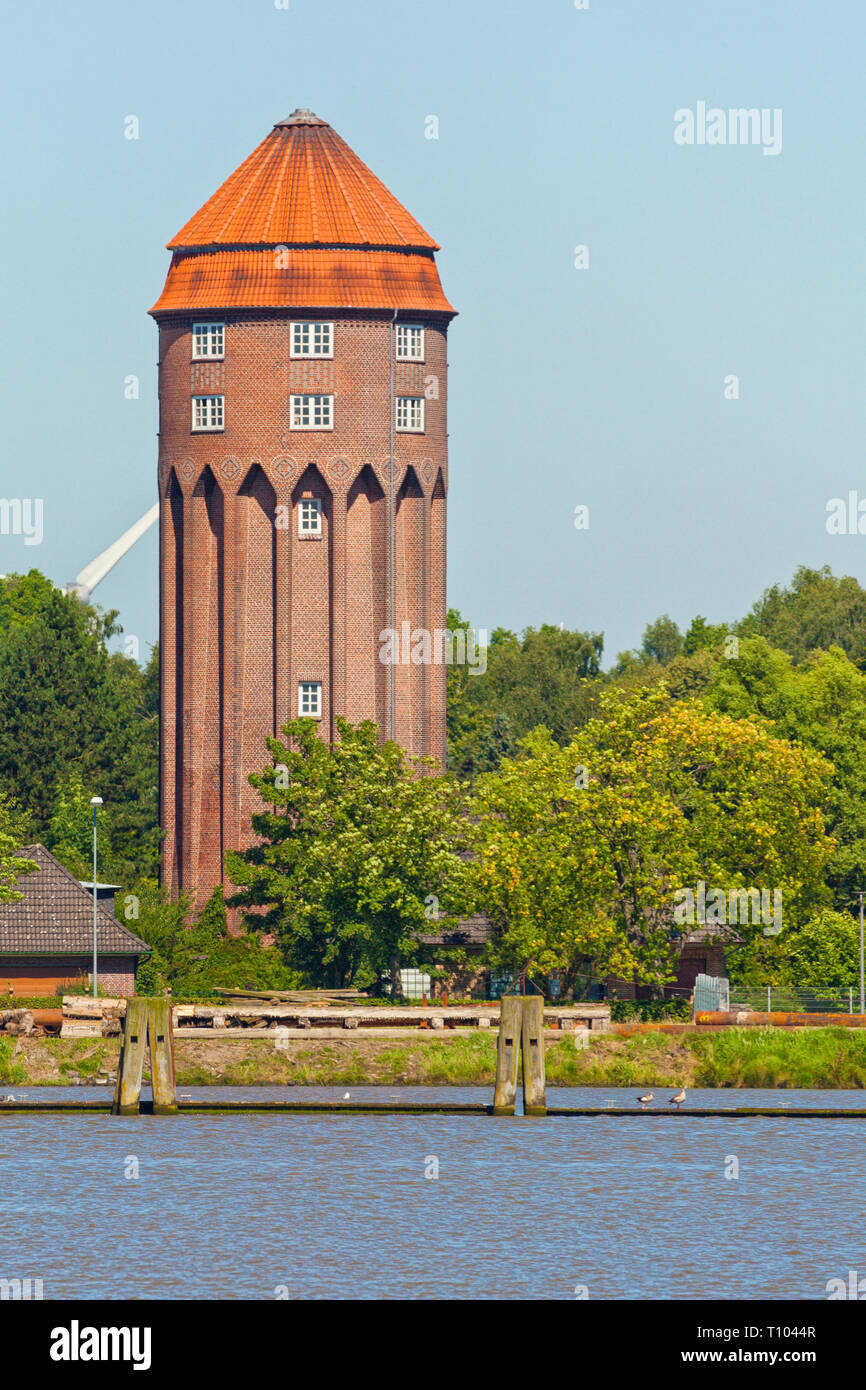Water reservoir tower hi-res stock photography and images - Alamy