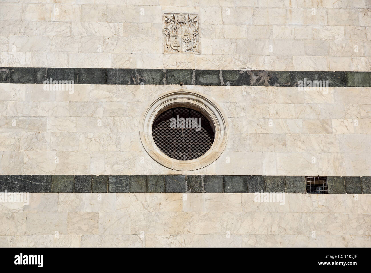 Mosque wall window hi-res stock photography and images - Alamy