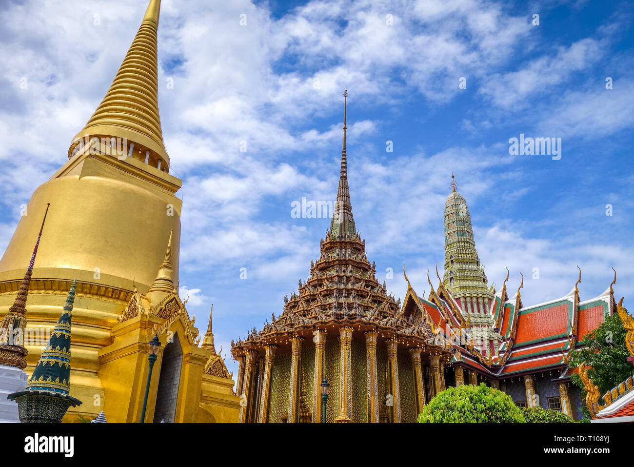 Grand Palace complex landmark in Bangkok, Thailand Stock Photo - Alamy