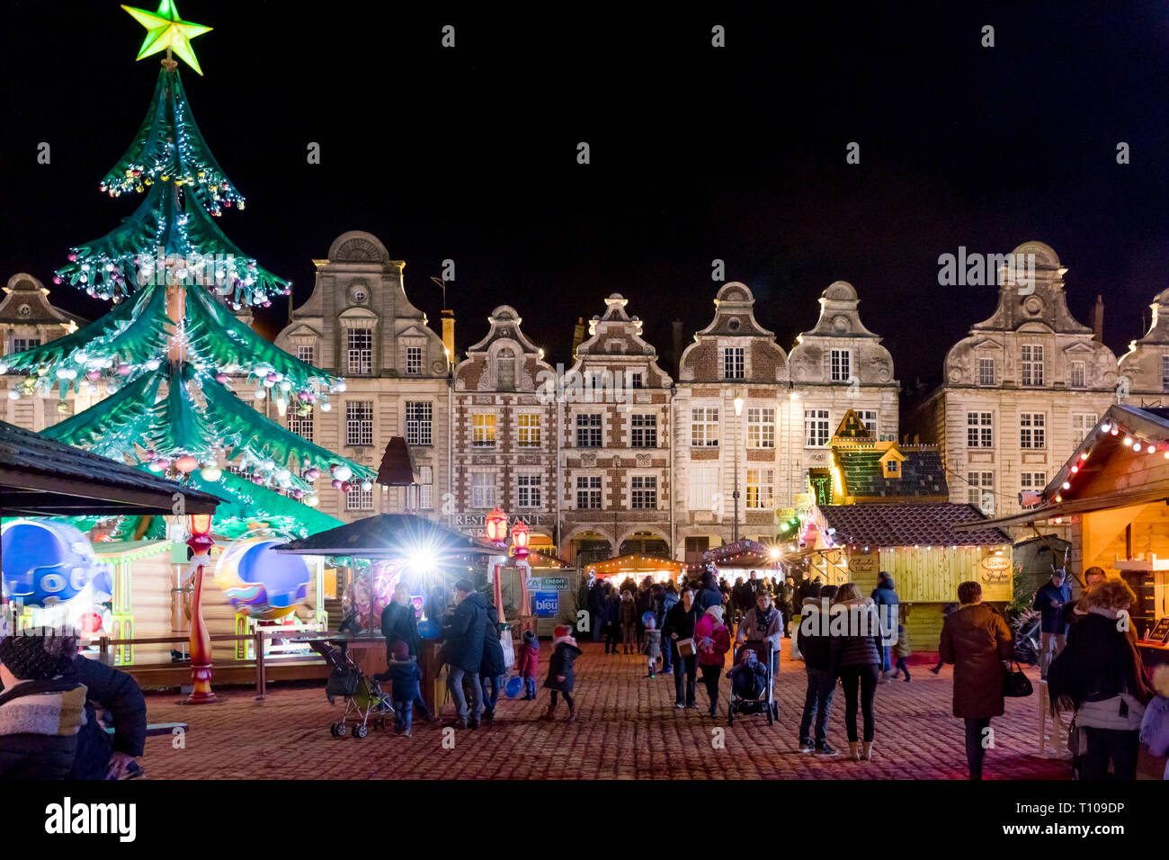 Arras (northern France): Christmas Market in the "Grand Place" square Stock Photo - Alamy
