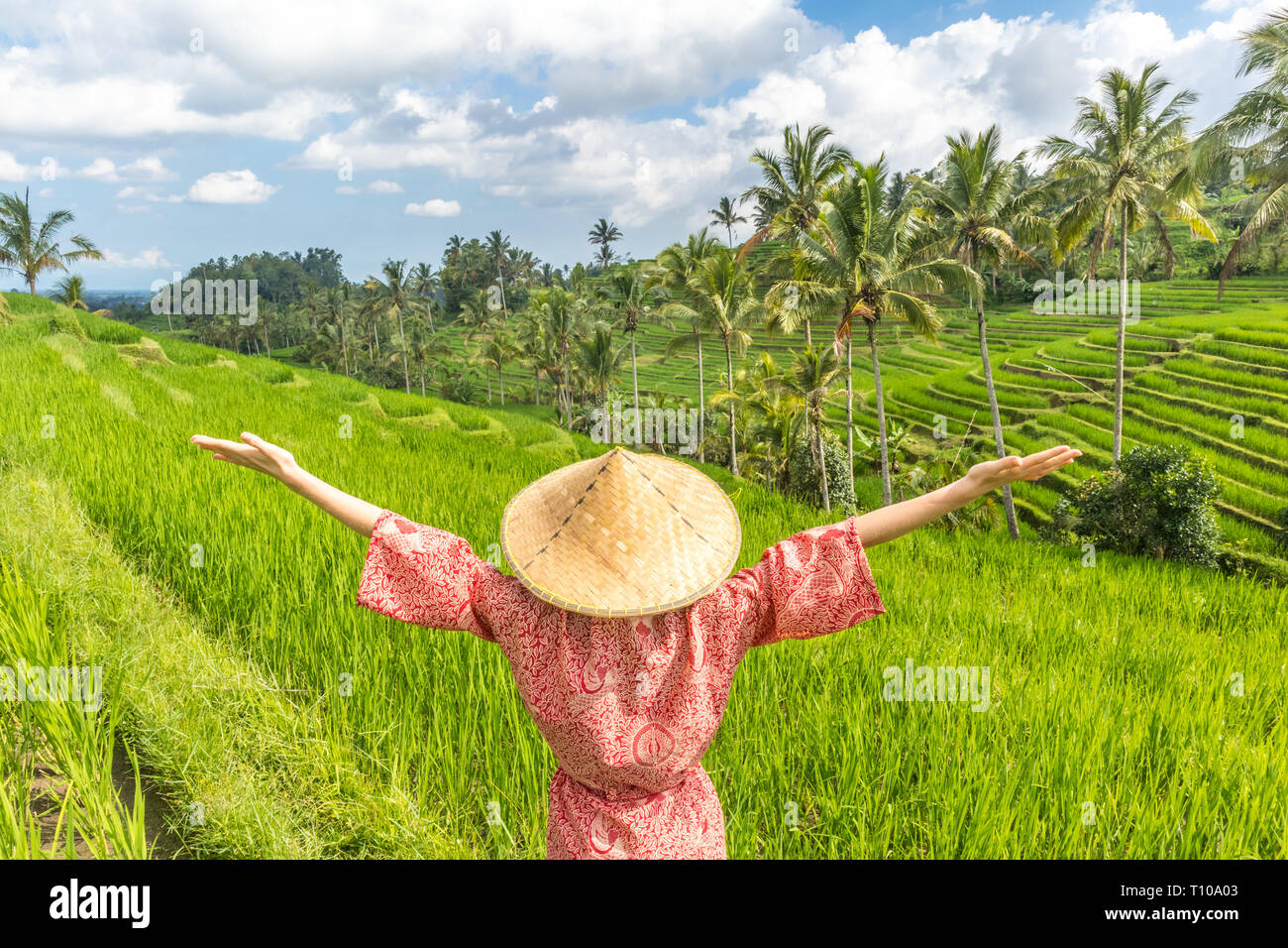 Beautiful asia woman hi-res stock photography and images - Alamy