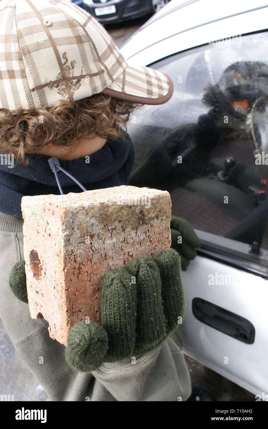 Car crime, TWOC, theft of motor vehicle Stock Photo - Alamy