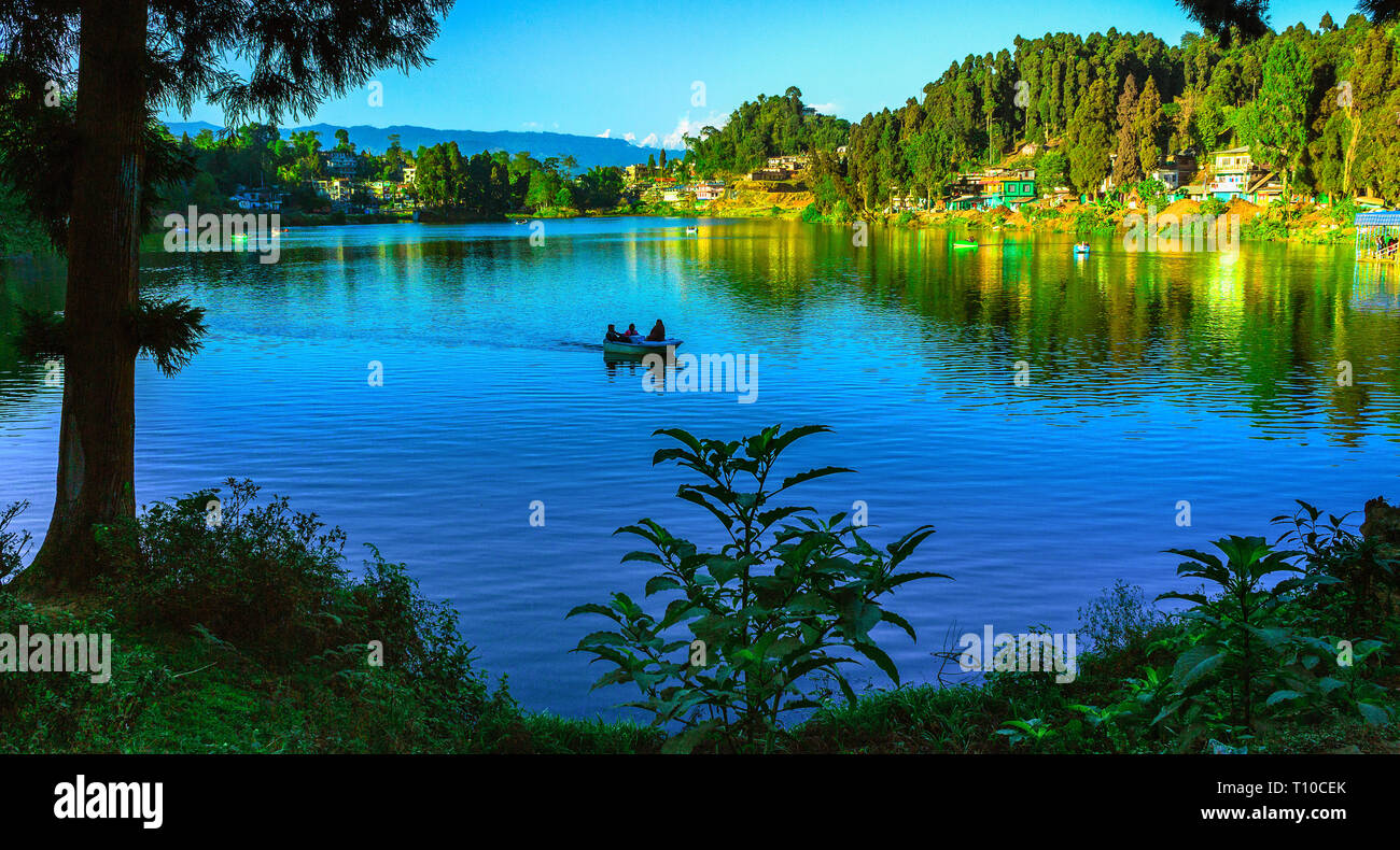 Beautiful Natural Mirik Lake,Darjeeling,India Stock Photo - Alamy