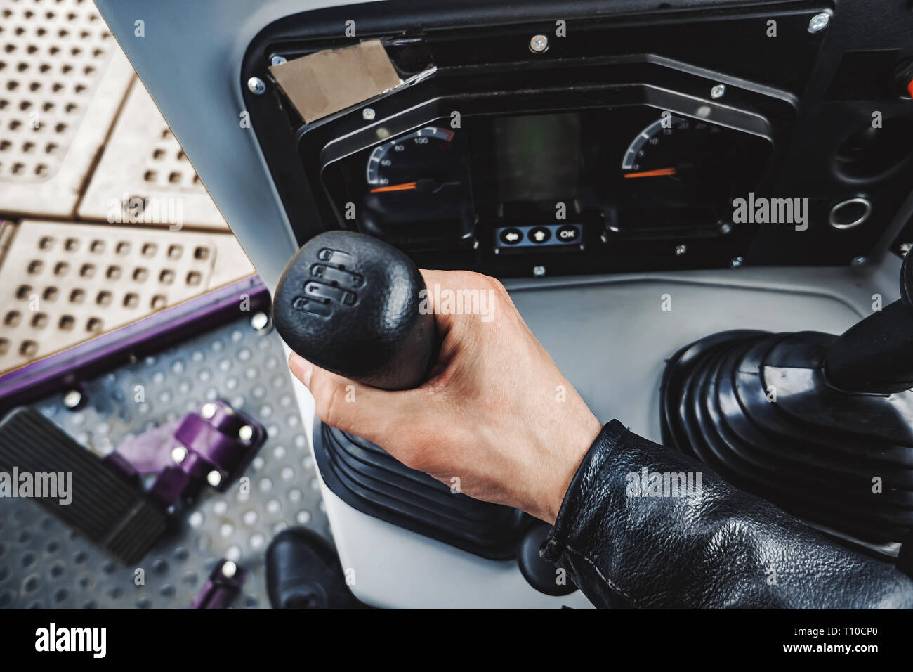 Excavator cab interior hi-res stock photography and images - Alamy
