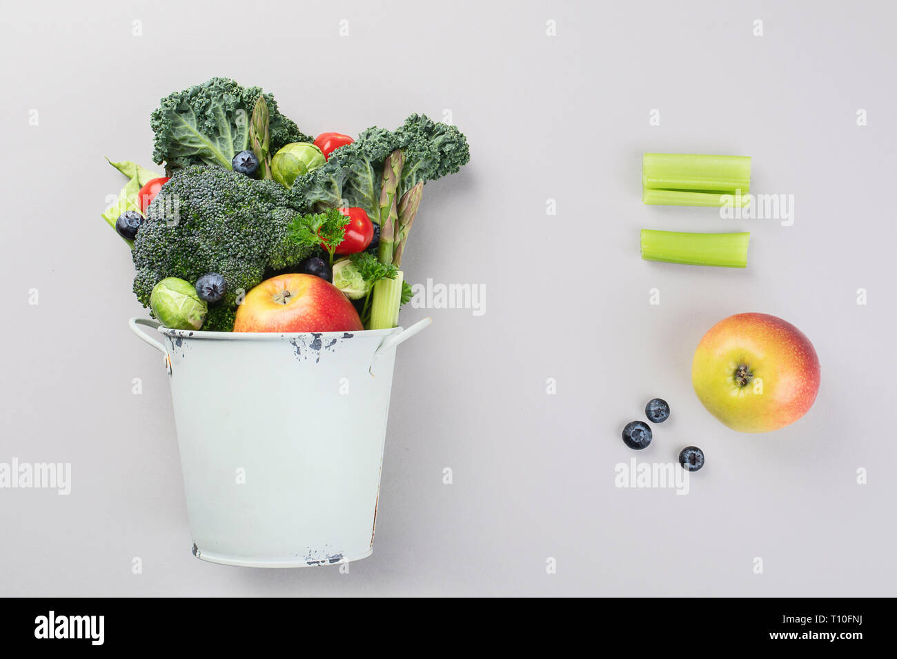 Vegetables in bucket hi-res stock photography and images - Alamy