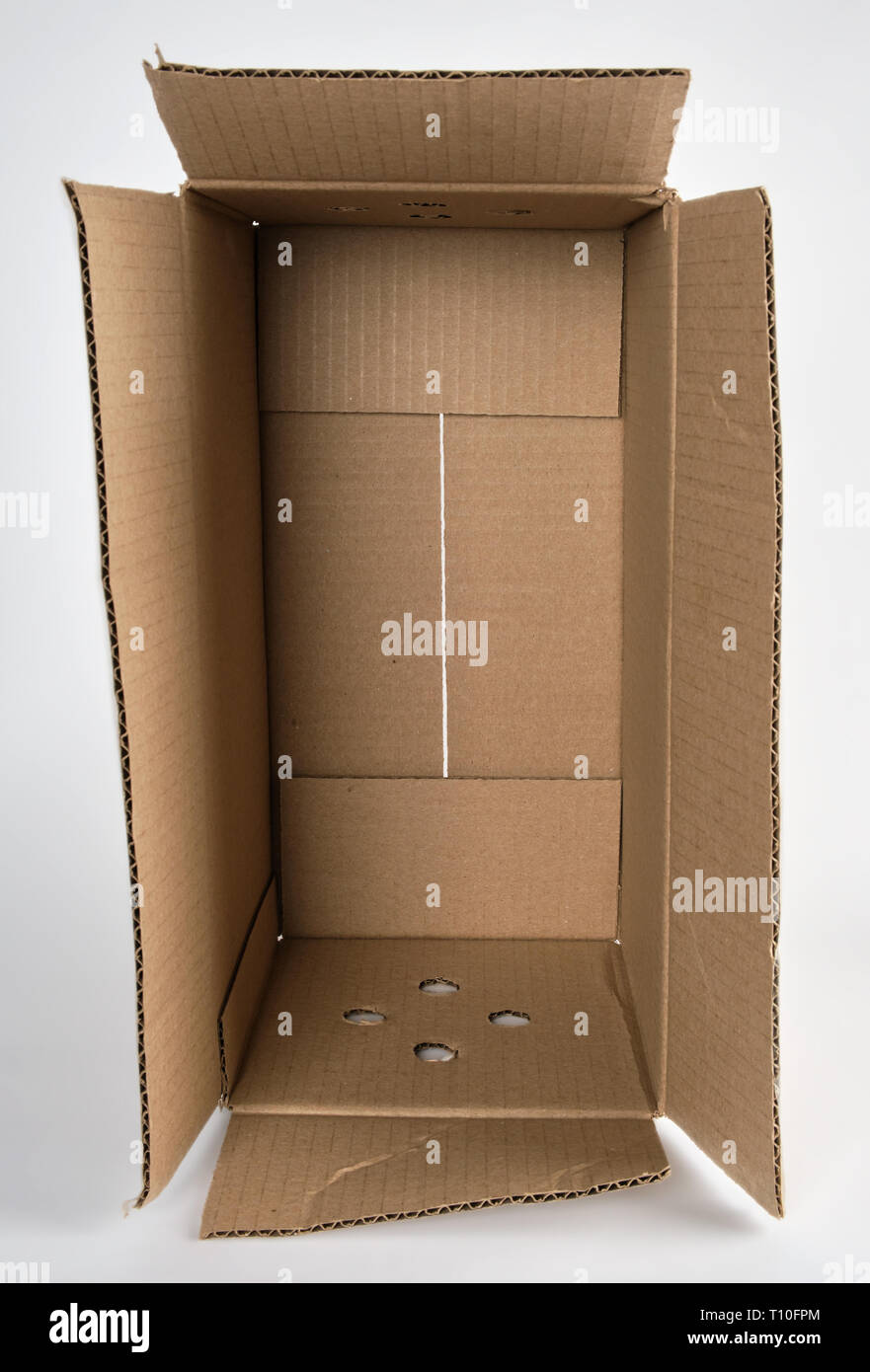 Open brown paper box hi-res stock photography and images - Alamy