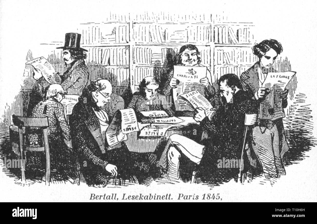 Reading newspapers Black and White Stock Photos & Images - Alamy