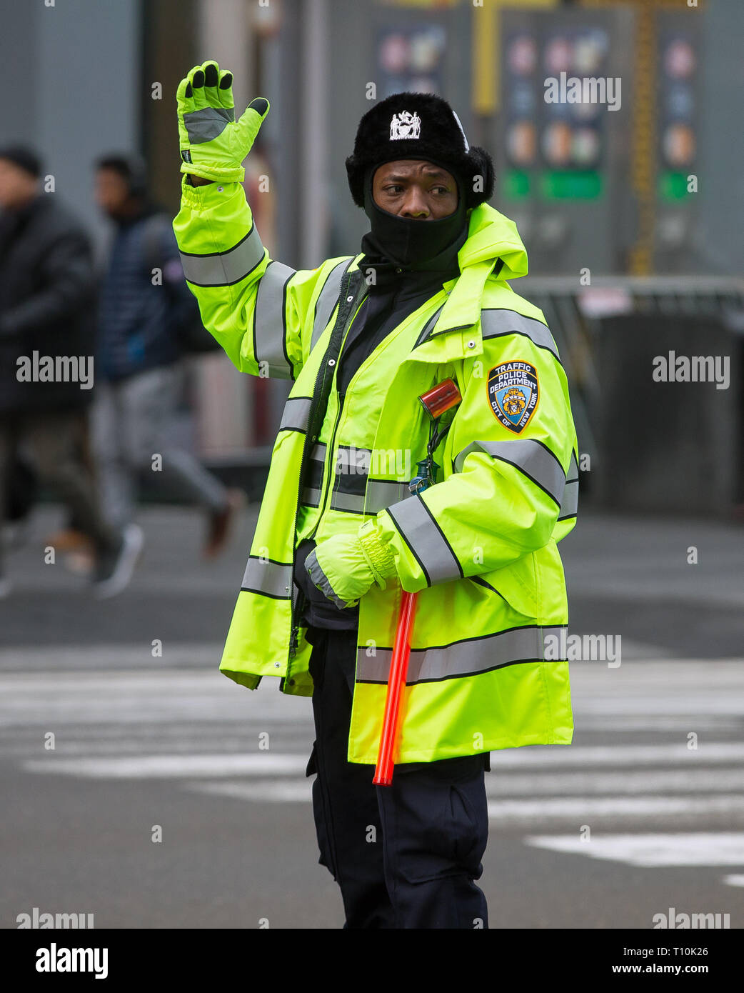 Traffic cop at intersection in new york hi-res stock photography and ...