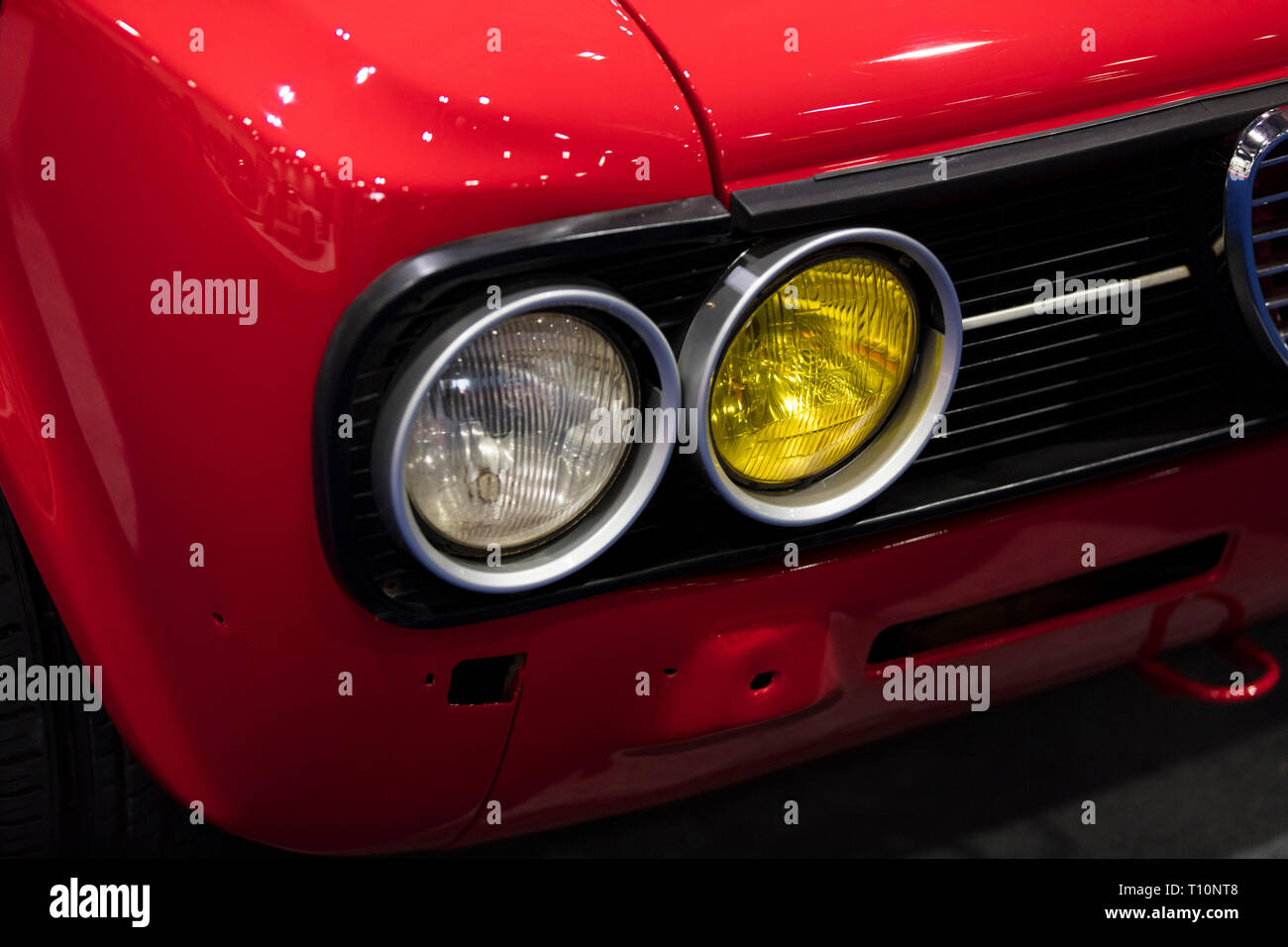 Antique car headlamp hi-res stock photography and images - Alamy
