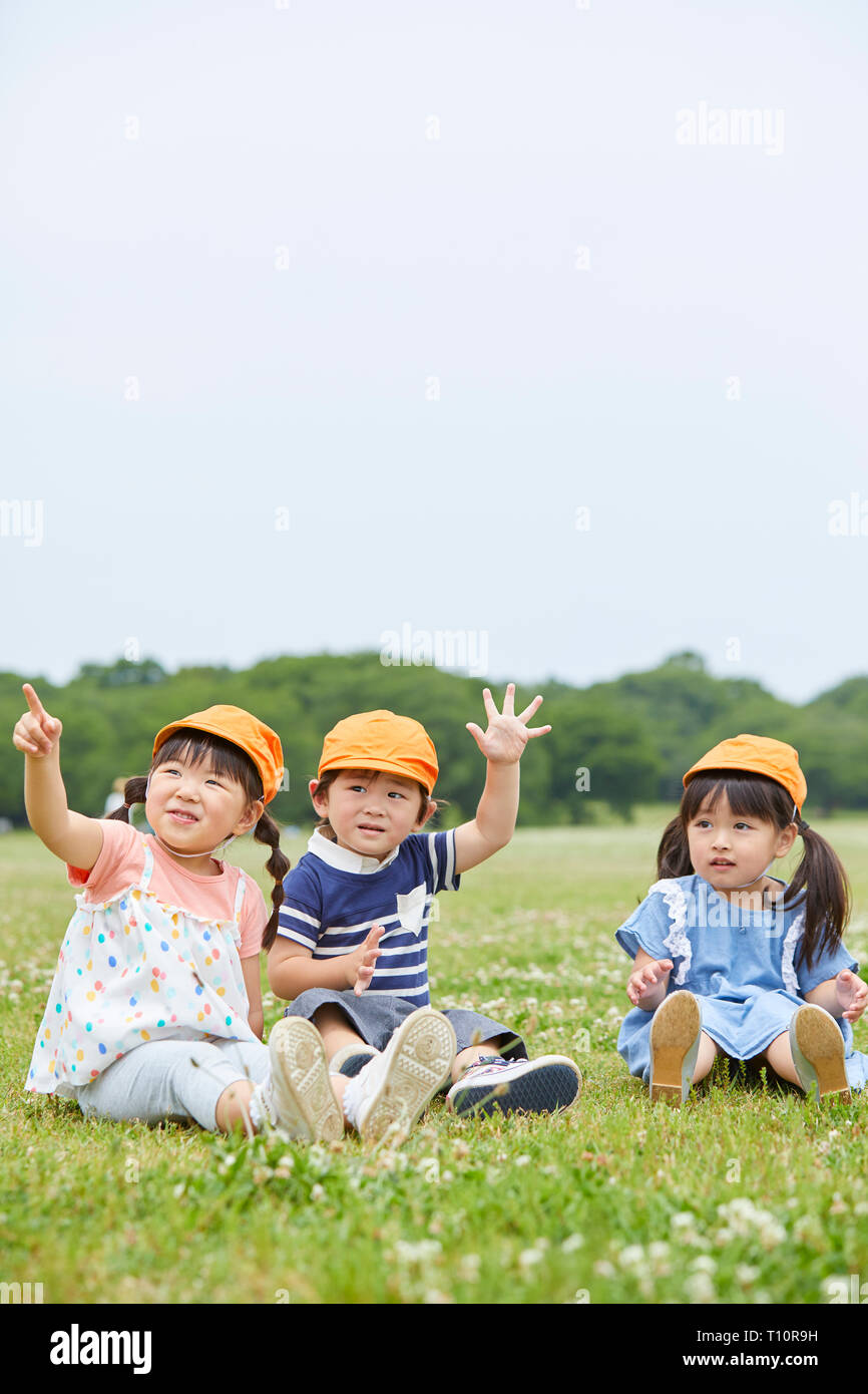 Japanese kids at a city park Stock Photo - Alamy