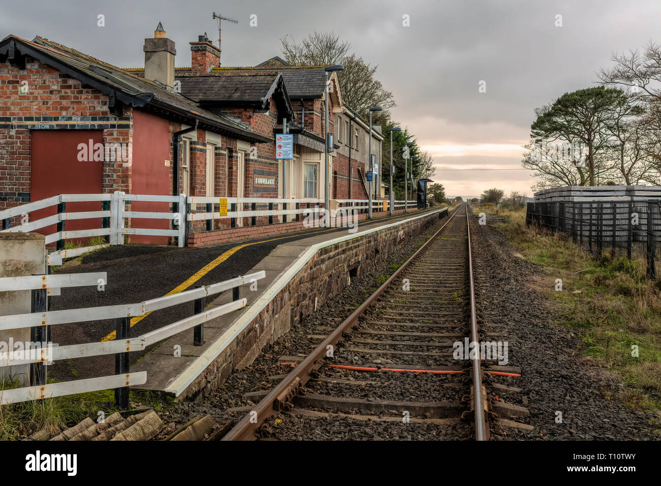 Disused railway ireland hi-res stock photography and images - Alamy Disused railway ireland hi-res stock photography and images - Alamy