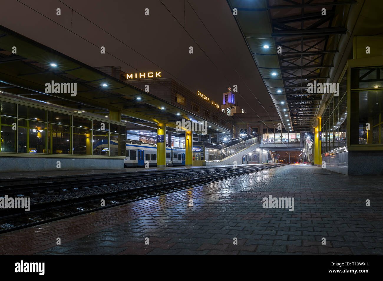 Minsk metro station hi-res stock photography and images - Alamy