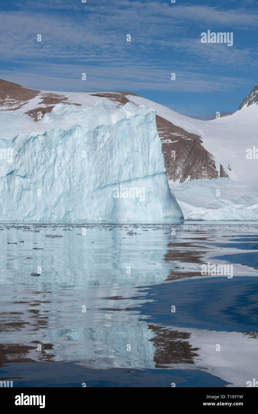 Antarctica below the Antarctic Circle. Antarctic peninsula, Red Rock ...