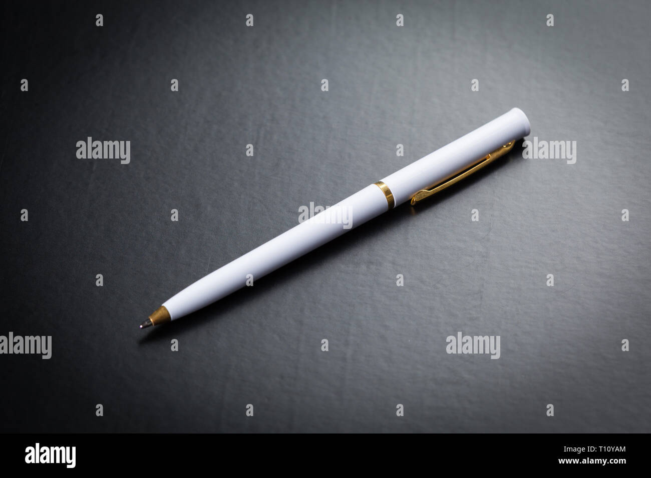 Office desk table with pen Stock Photo - Alamy