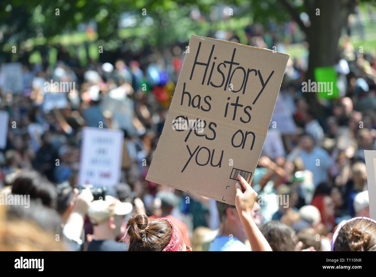 People in political rally march hi-res stock photography and images - Alamy