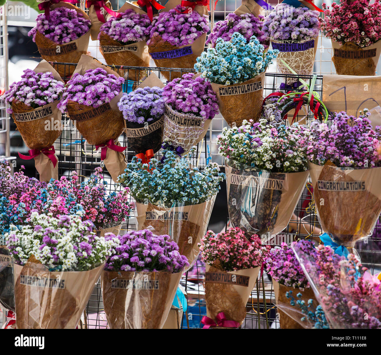 Colorful bouquets farmers market hi-res stock photography and images ...