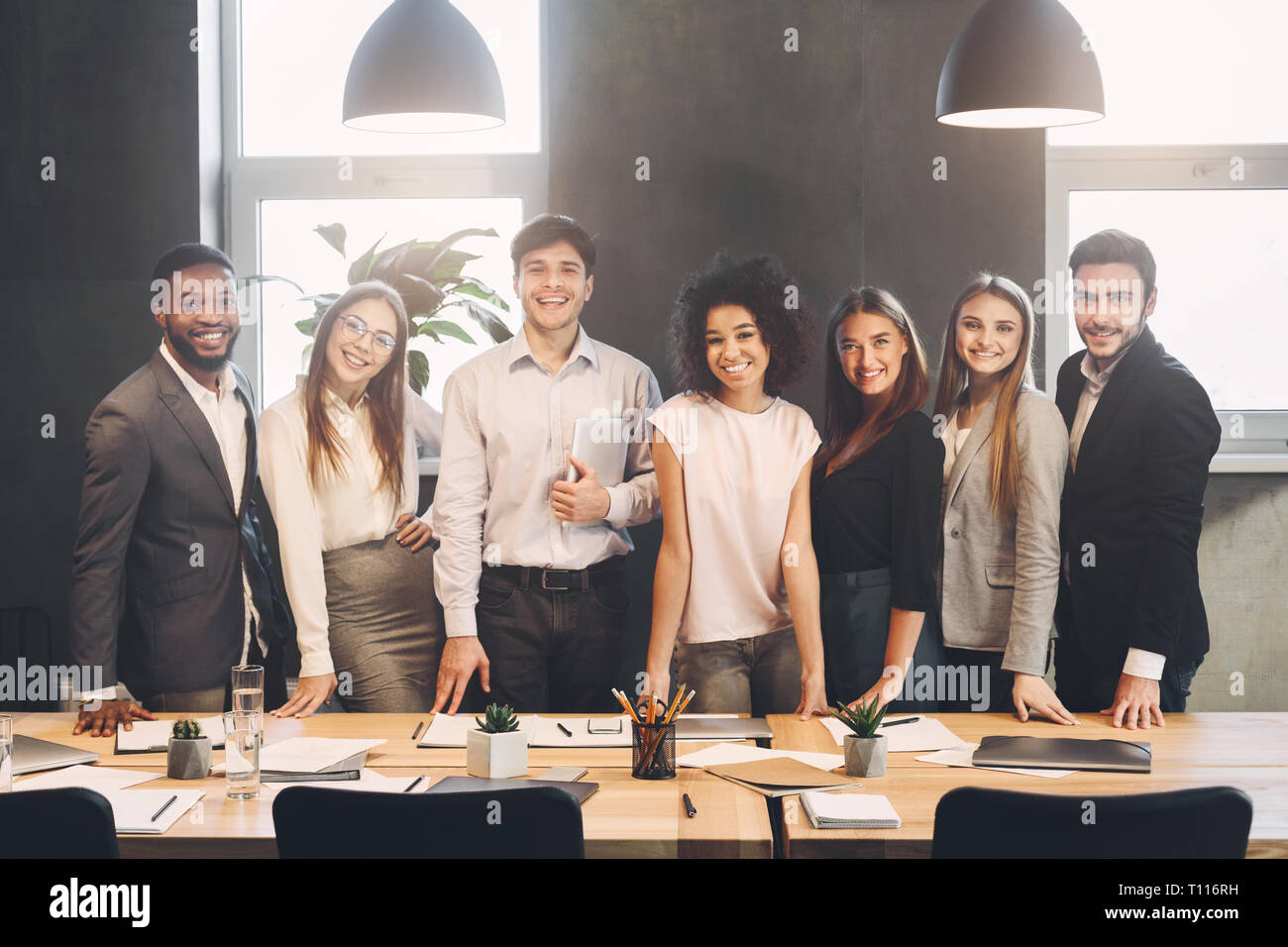 Diverse managers hi-res stock photography and images - Alamy