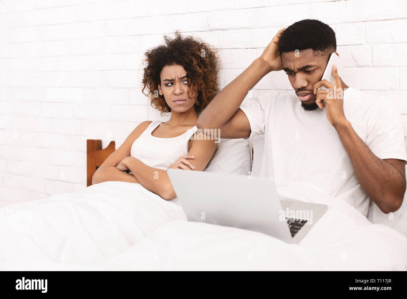 Woman husband in bed feeling hi-res stock photography and images - Alamy