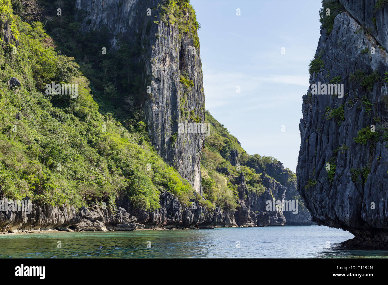 Rock landscape in El Nido in the Philippines Stock Photo - Alamy