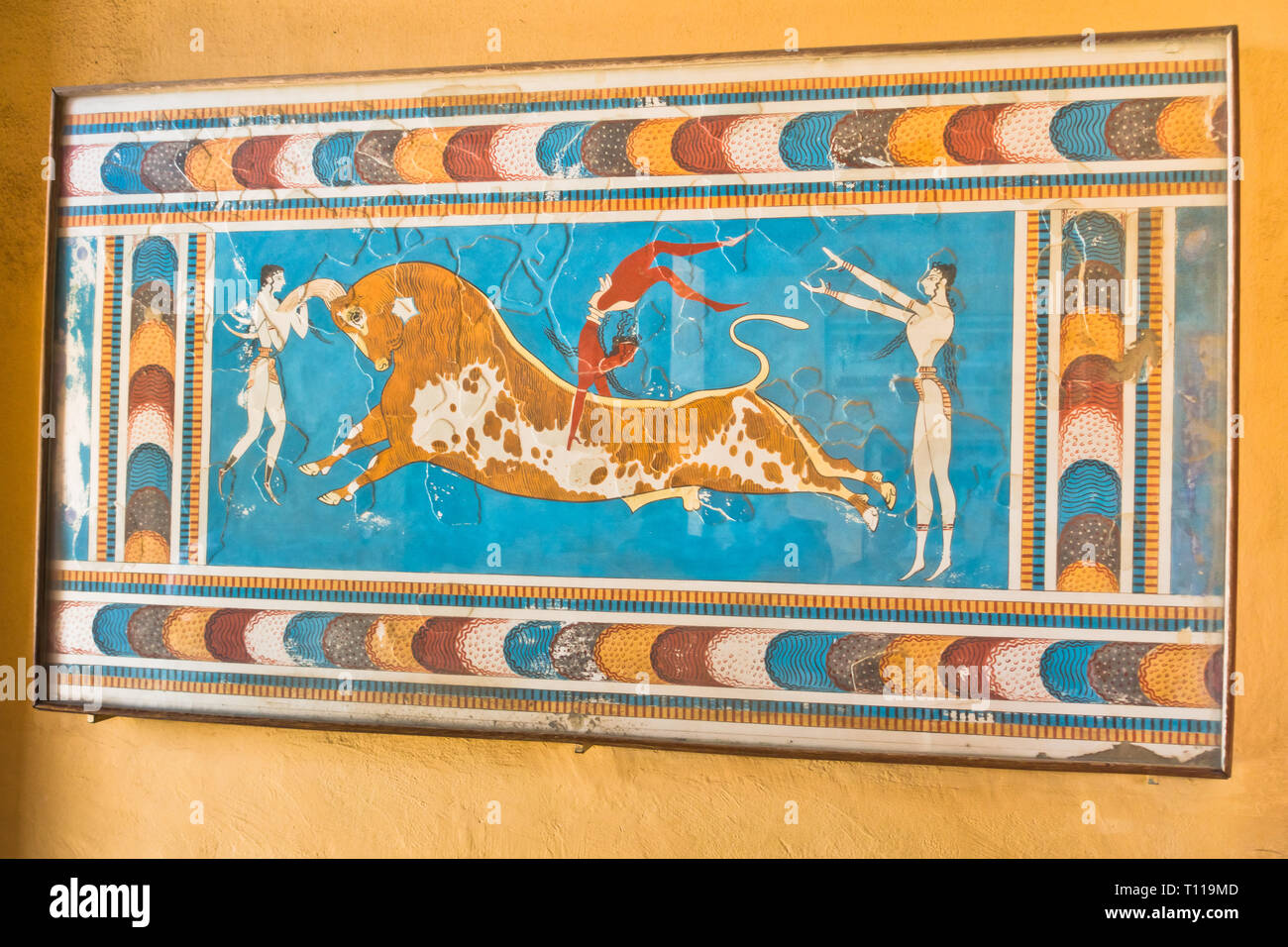 Architectural and artictic details from 3500 years ago at the palace of ...