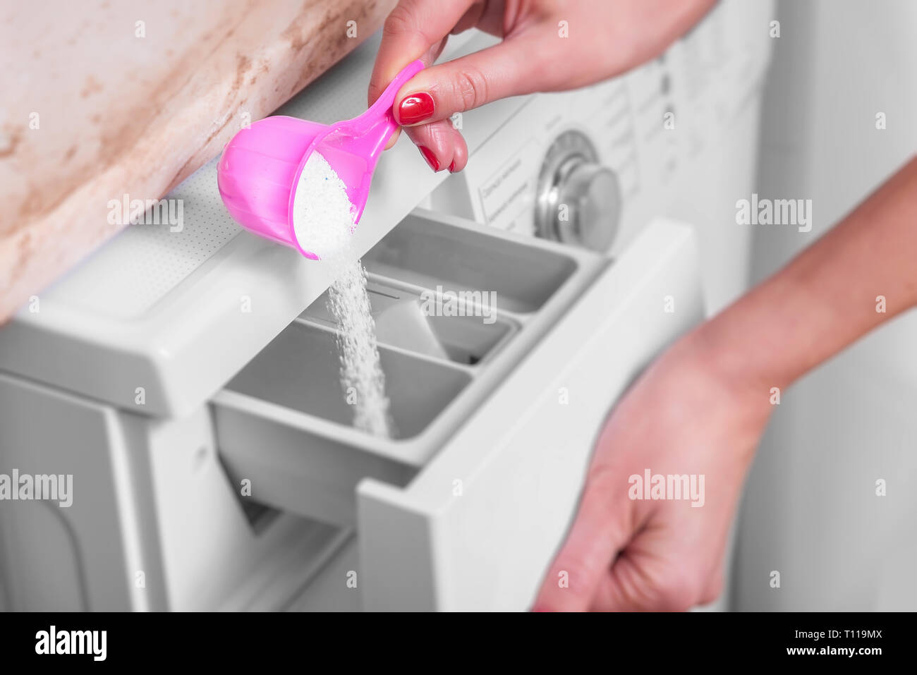 Fill in washing machine hi-res stock photography and images - Alamy