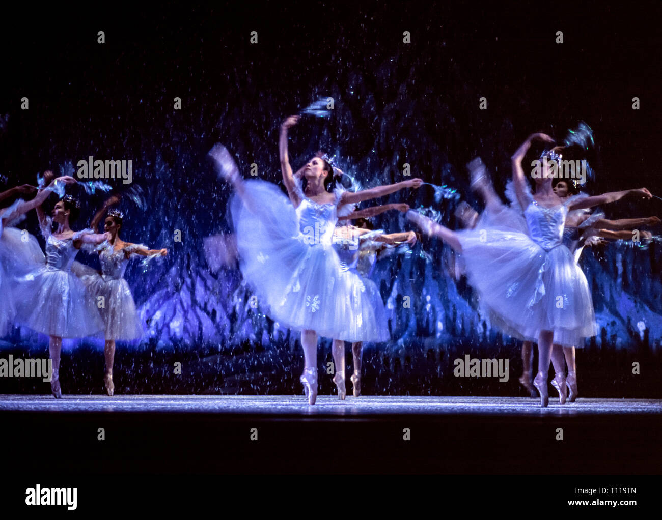 Nutcracker performance hi-res stock photography and images - Alamy