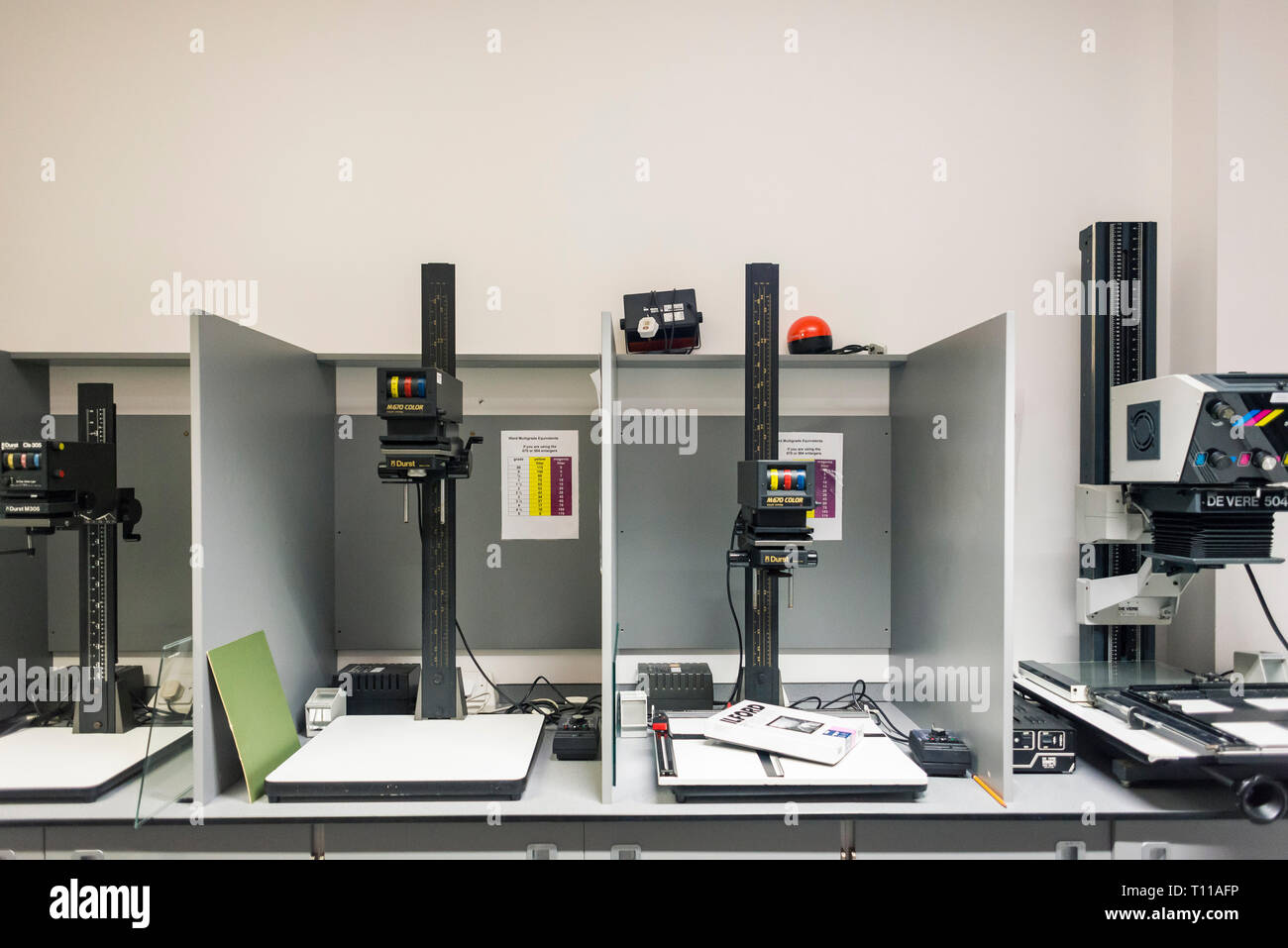 Photography darkroom class hi-res stock photography and images - Alamy