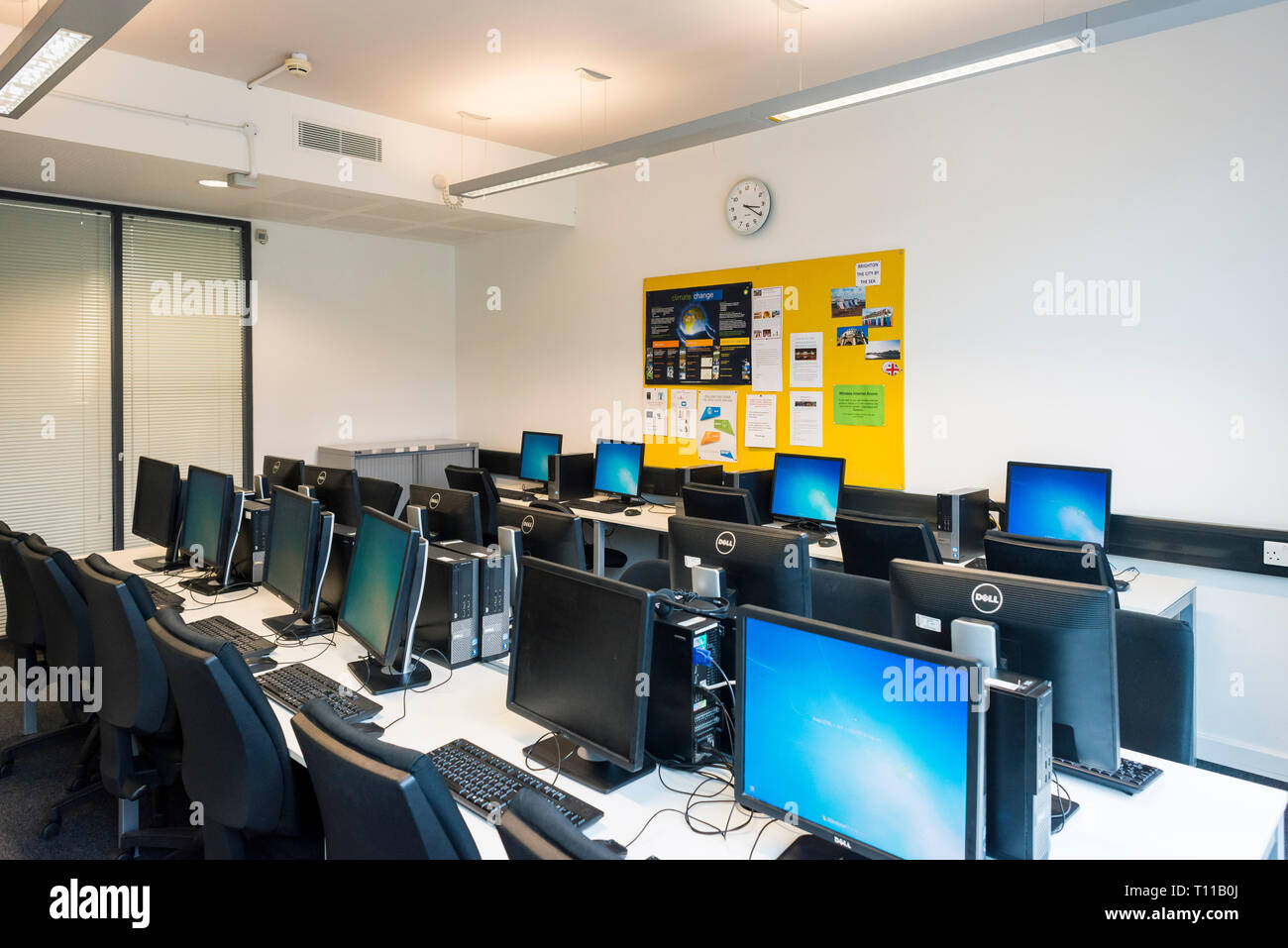 a bright modern empty classroom with lots of computers for learning Stock Photo - Alamy